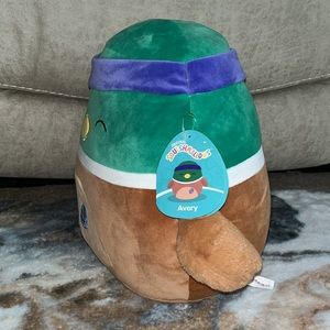 Squishmallows | Toys | Squishmallows Avery The Football Player 2 Nwt ...